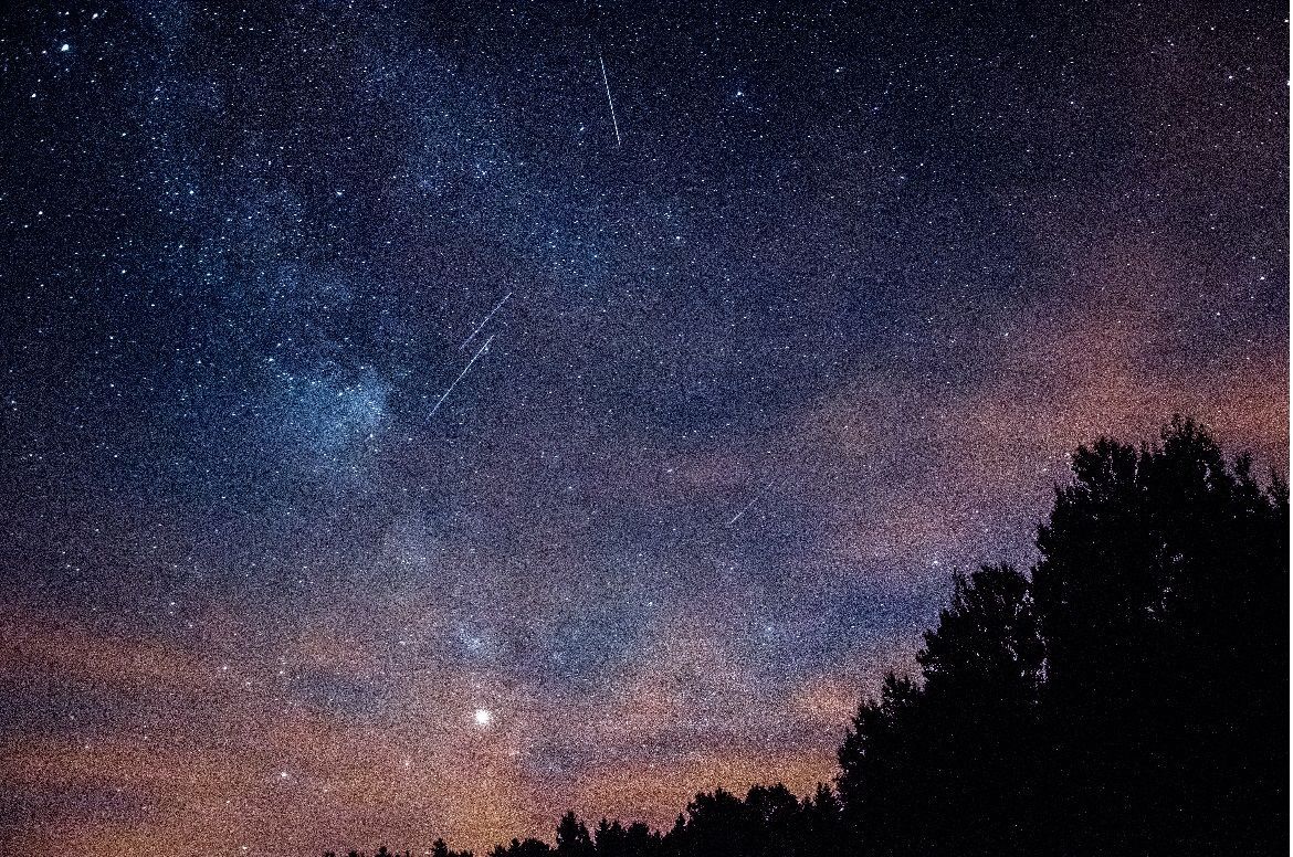 Meteoru lietus 2020 jau tagad: baudi naktis zem klajas debess