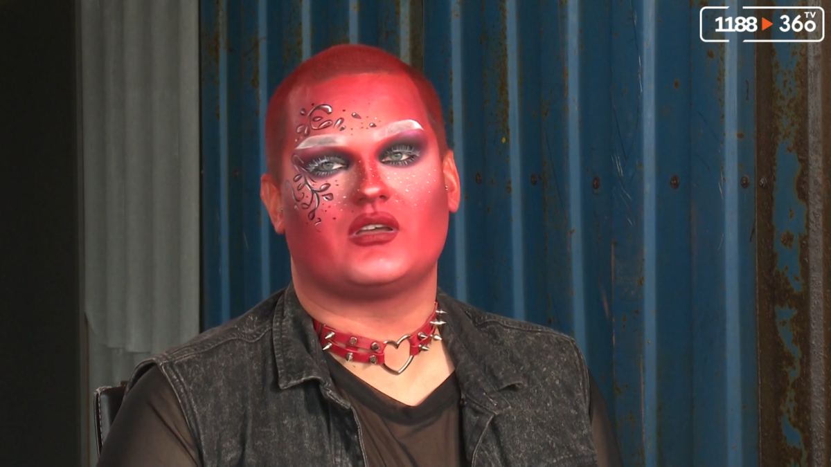 Amuna Davis nespēj sastrādāties ar stilisti Šeilu