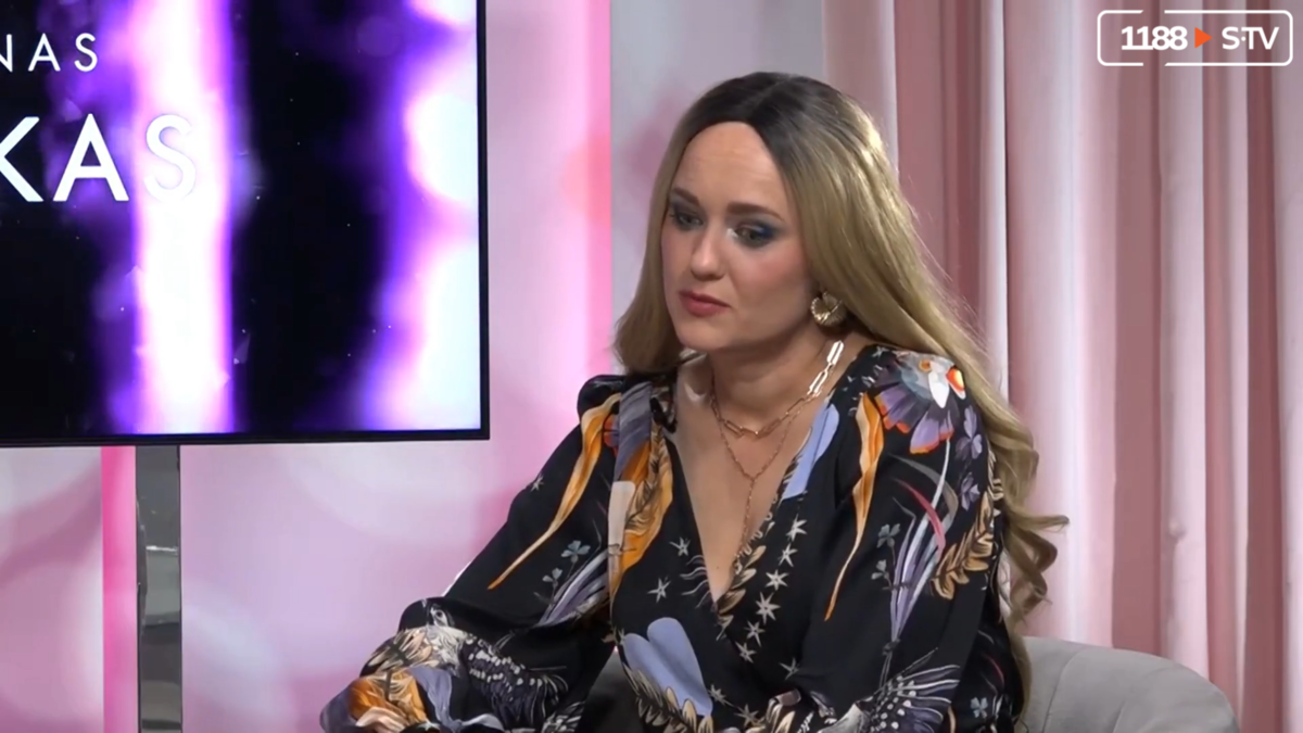 Agnese Rakovska ar aizkustinājumu atceras attiecības ar bundzinieku Viļumu