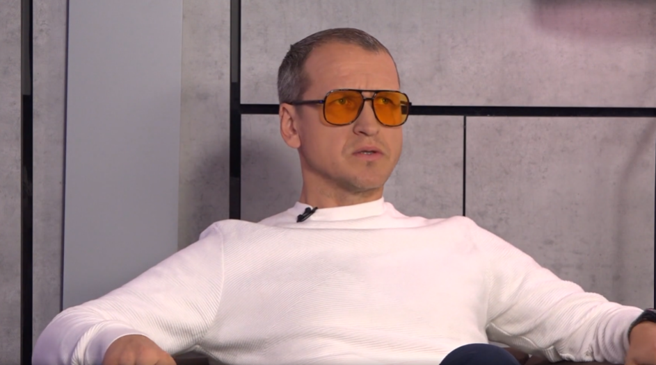 Intars Rešetins beidzot paskaidro, kāpēc viņam tagad ir cits uzvārds