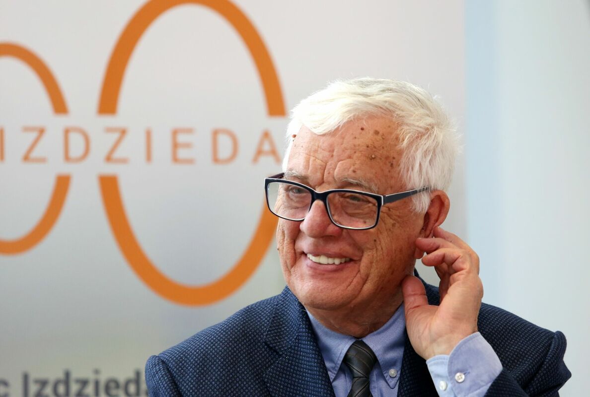Krāpnieki ar traģikomisku vēstuli uzdodas par Raimondu Paulu un cenšas ...