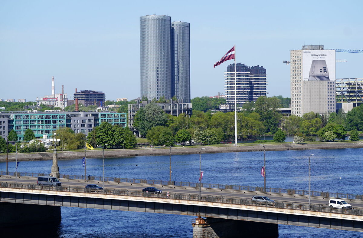 "S&P Global Ratings" samazinājusi Latvijas kredītreitinga līmeni